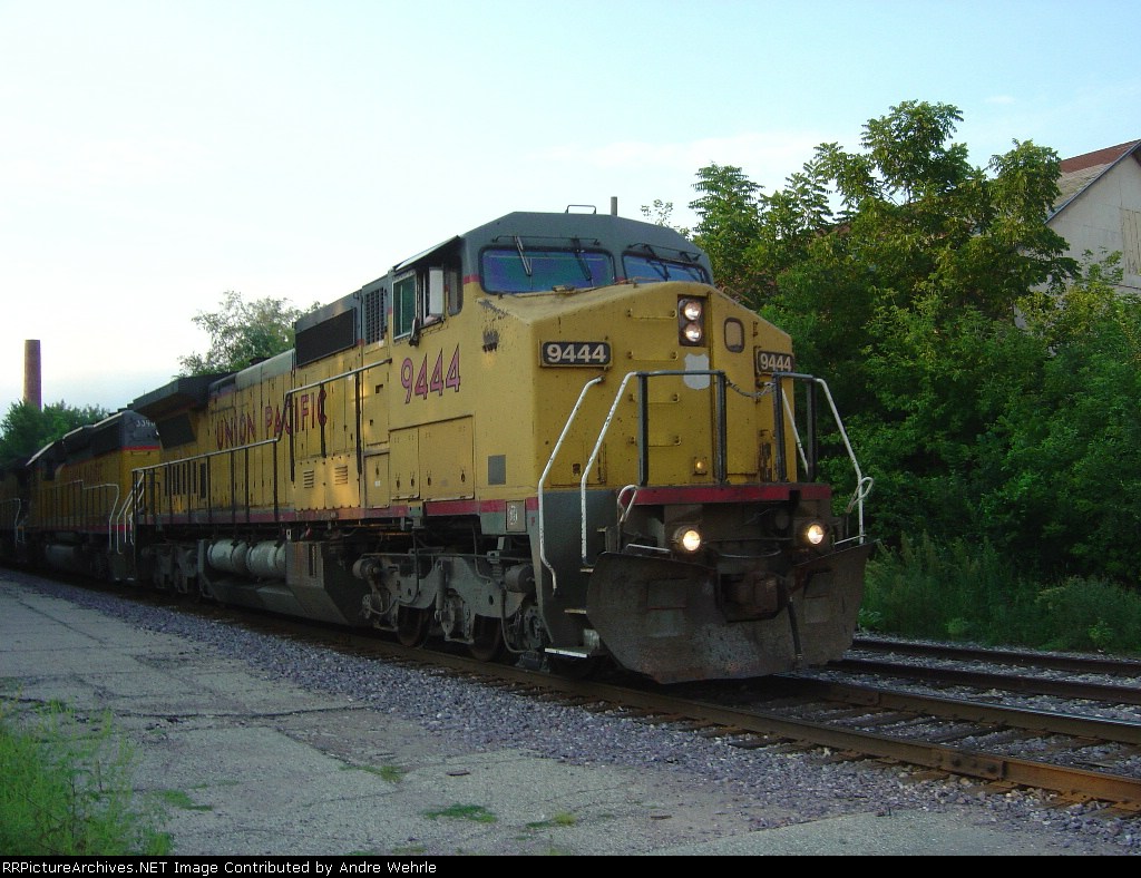 UP 9444 leading the Herzog loads